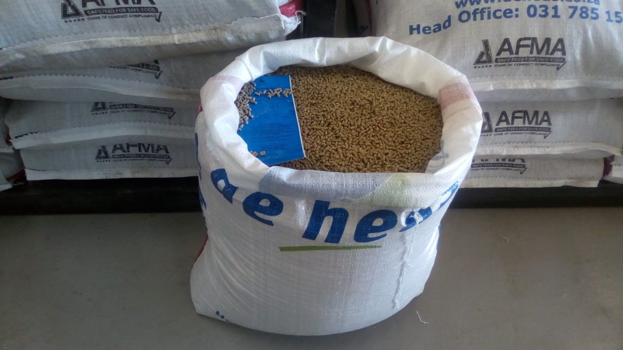 Animal Feeds – Murray Pro Poultry Farm